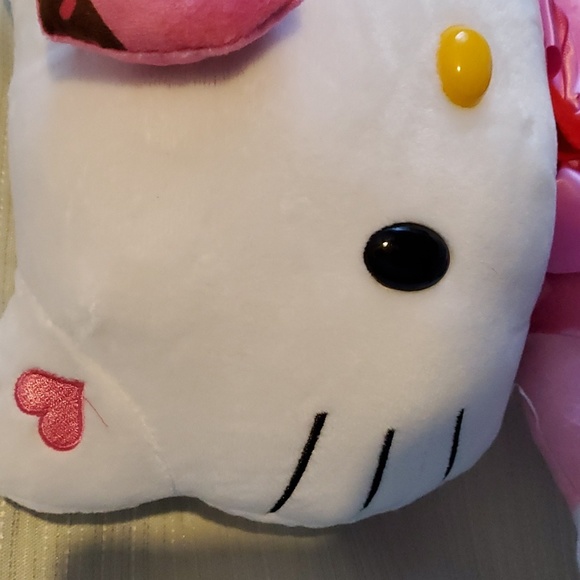 Holiday | Hello Kitty Valentine Side Stepper Dancing Animated Plush ...